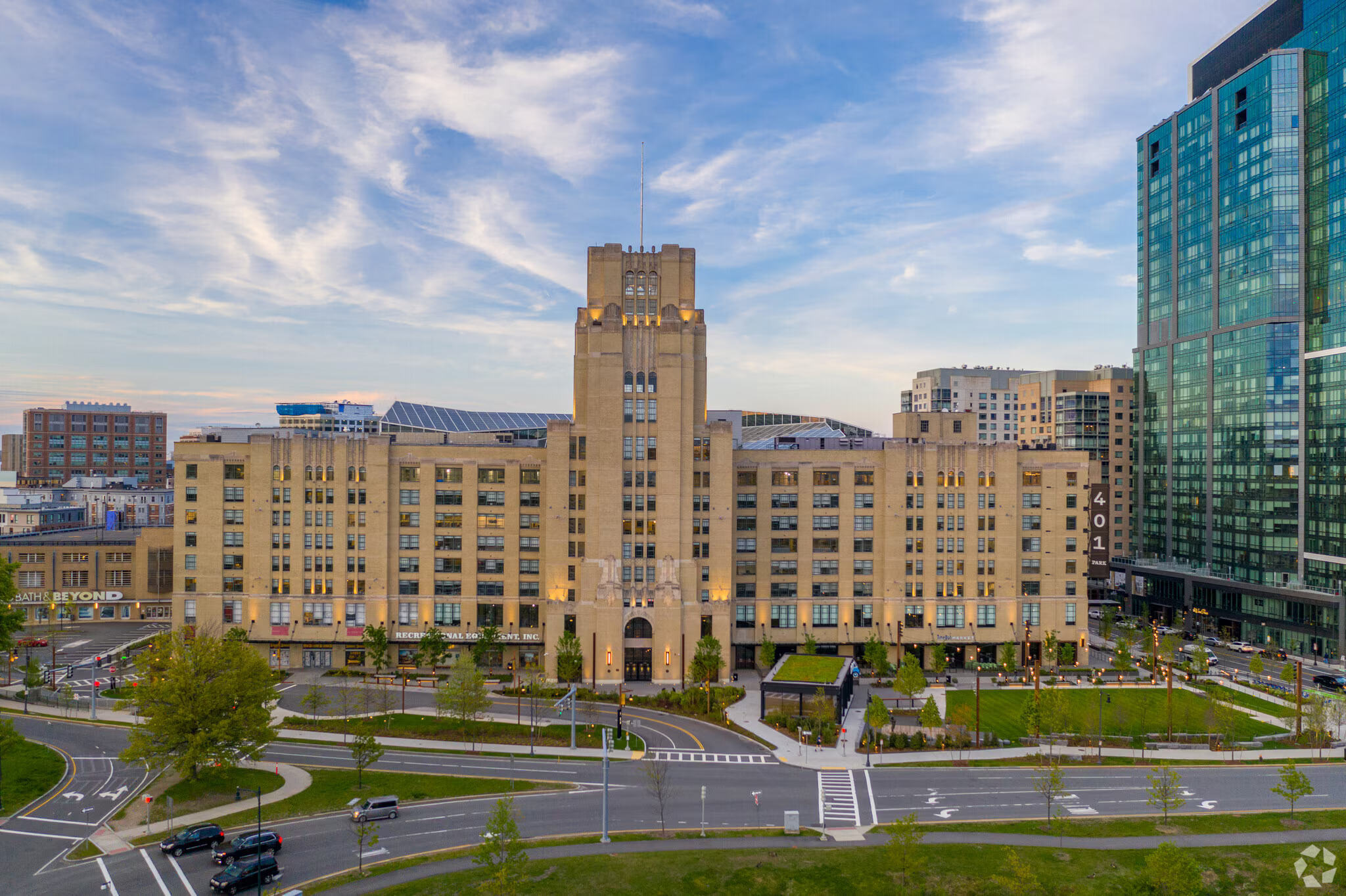 401 Park Drive - Pinnacle